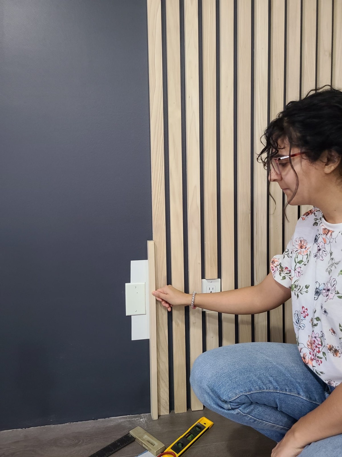 Step by Step DIY Wood Slat Wall - Hana's Happy Home