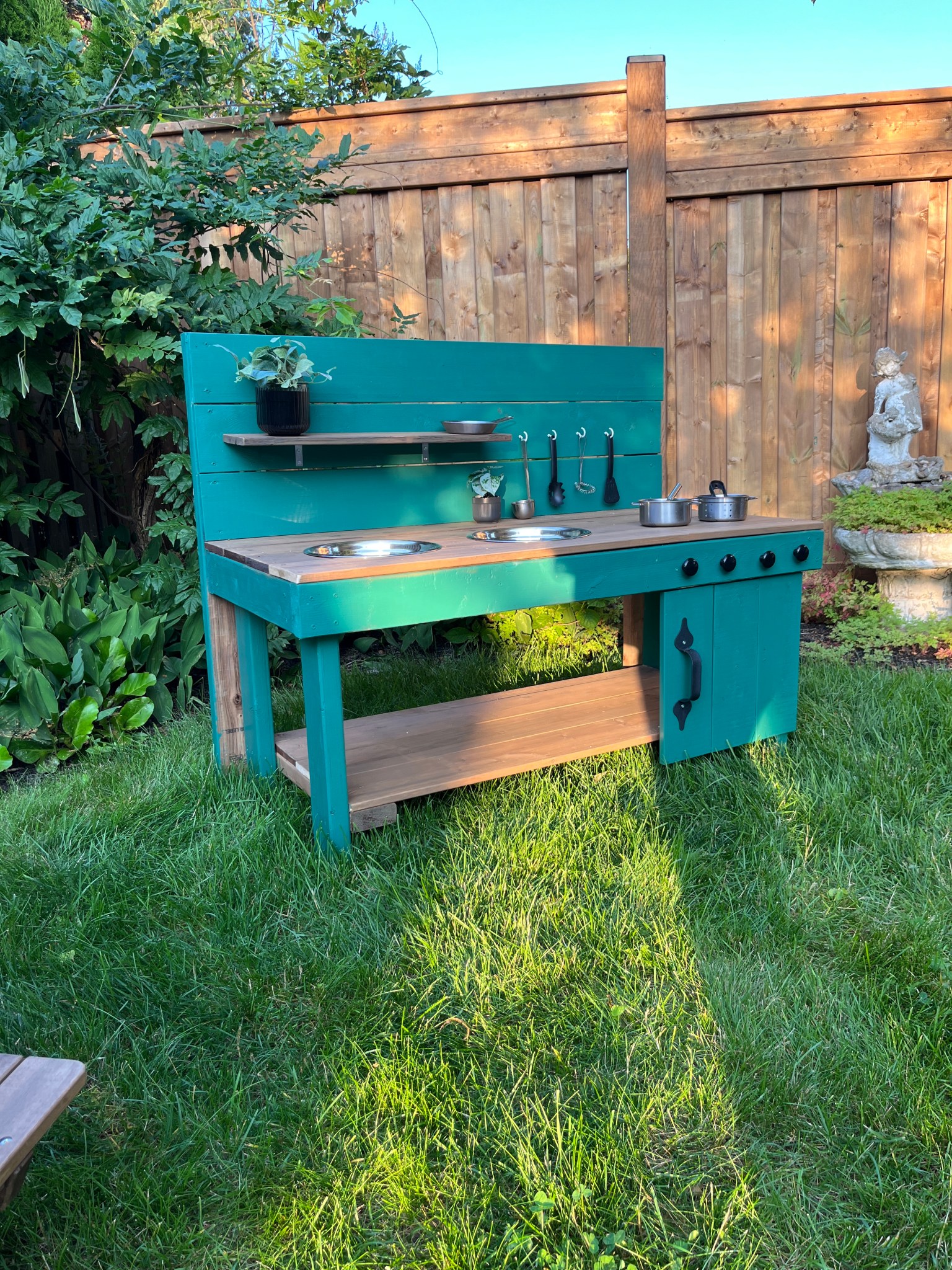 DIY Mud Kitchen - Hana's Happy Home